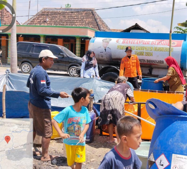 Dampak Kekeringan, BPBD Bojonegoro Salurkan Bantuan Air Bersih ke Warga - Bojonegoro.com